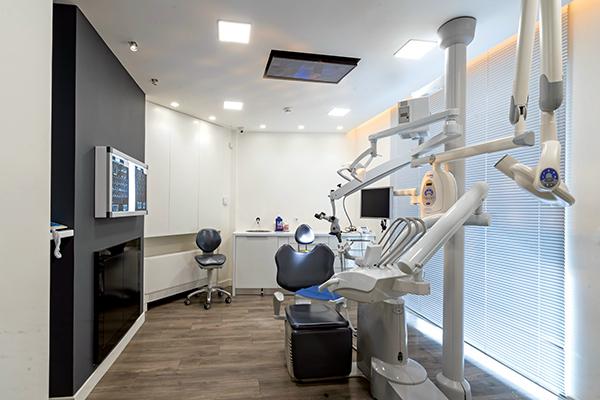 ΟΔΟΝΤΙΑΤΡΙΚΟ ΚΕΝΤΡΟ 92 Οδοντίατρος | doctoranytime