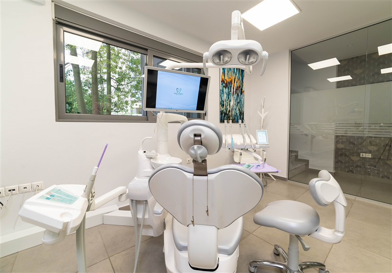Smile Garden Dental Care - Μουλού Σεβαστή Οδοντίατρος | doctoranytime